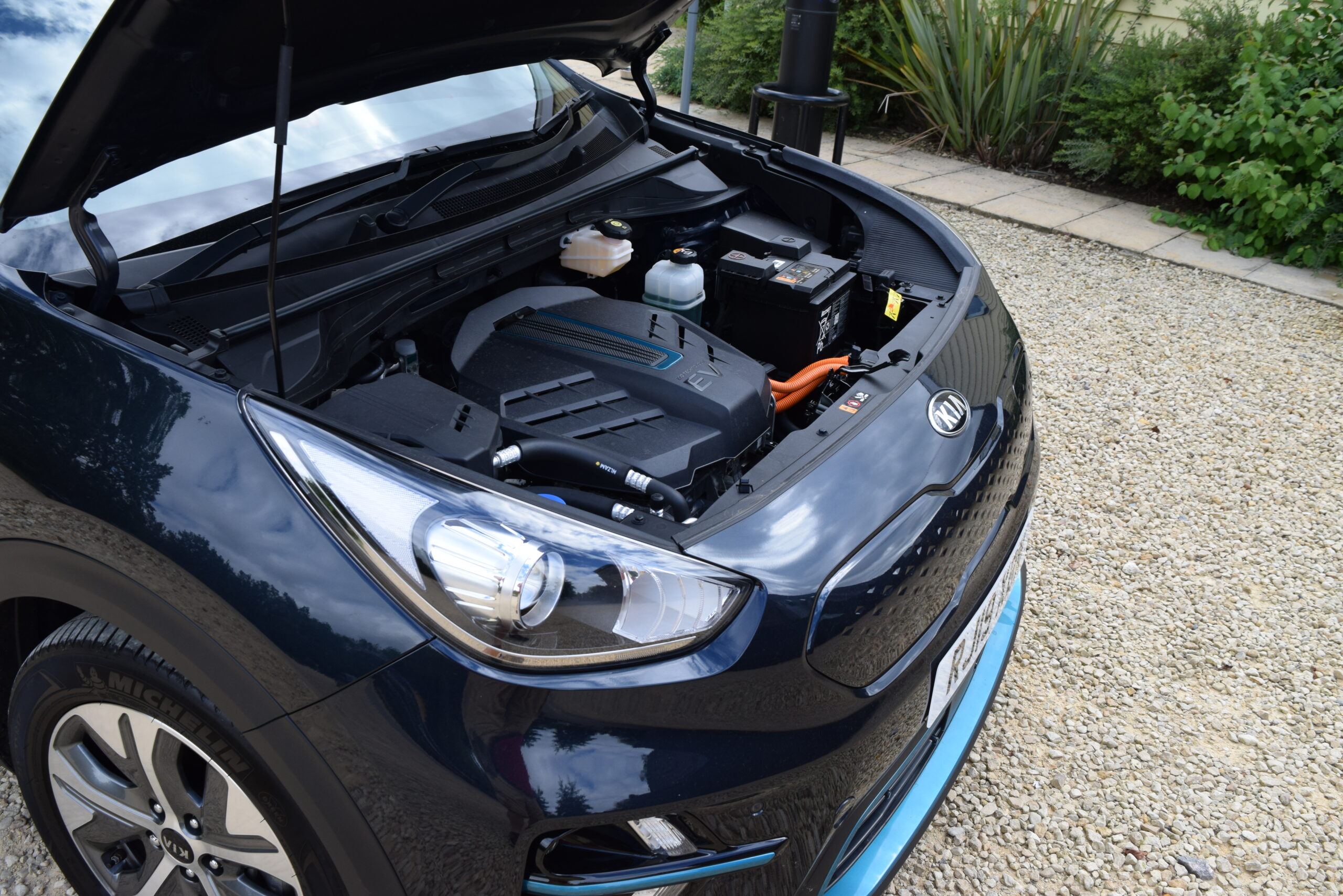 Kia eNiro - Electric - Test Drive - Caveman Reviews