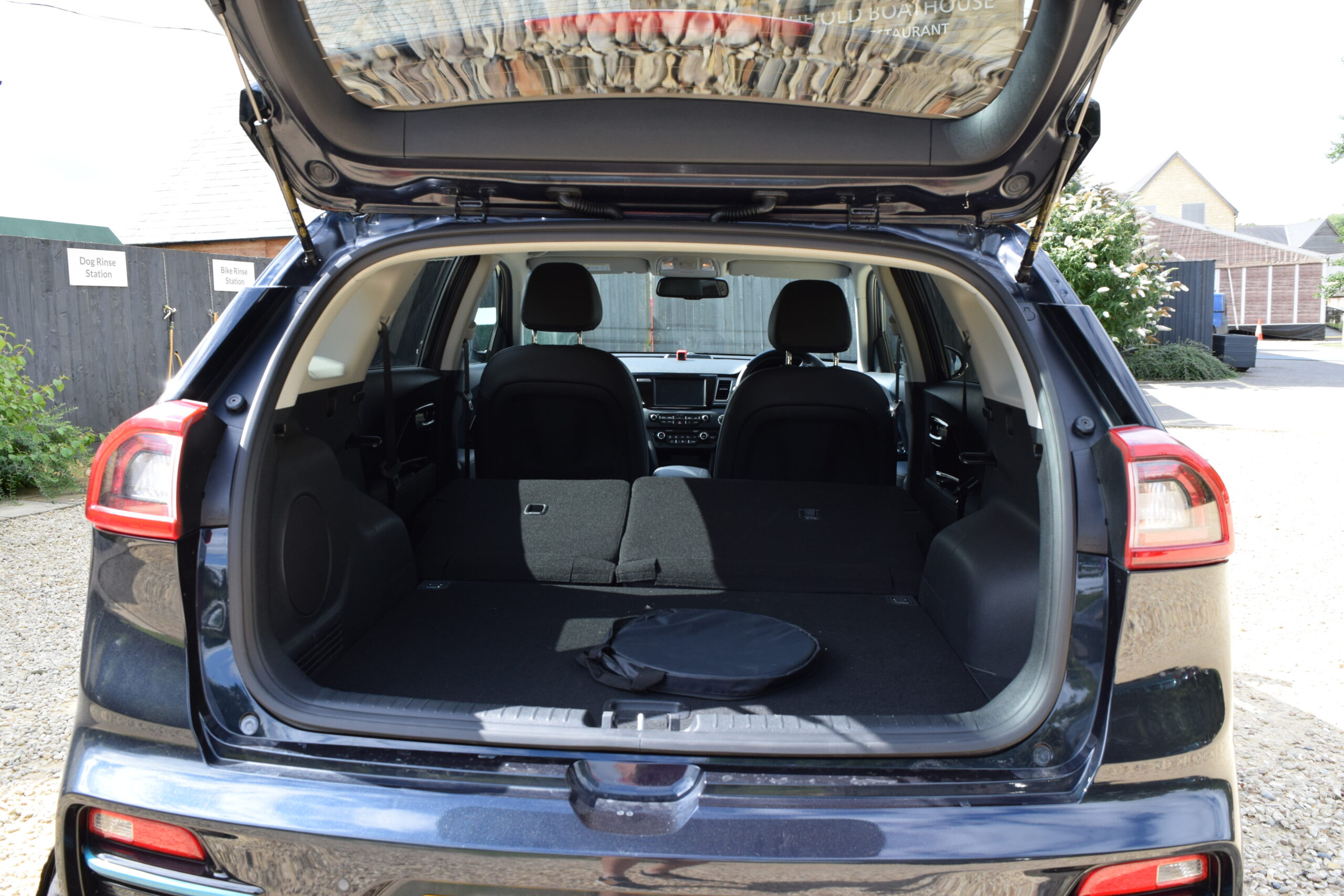 Kia eNiro - Electric - Test Drive - Caveman Reviews